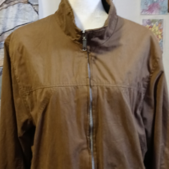 Utex | Jackets & Coats | Sold Utex Meds Jacket Size Gold Size Large ...